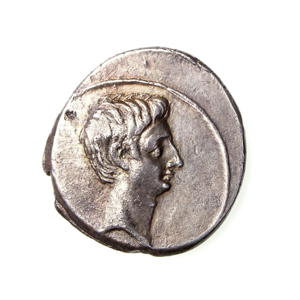 Octavian Silver Denarius 43-33BC rev. Arch inscribed IMPCAESAR ...