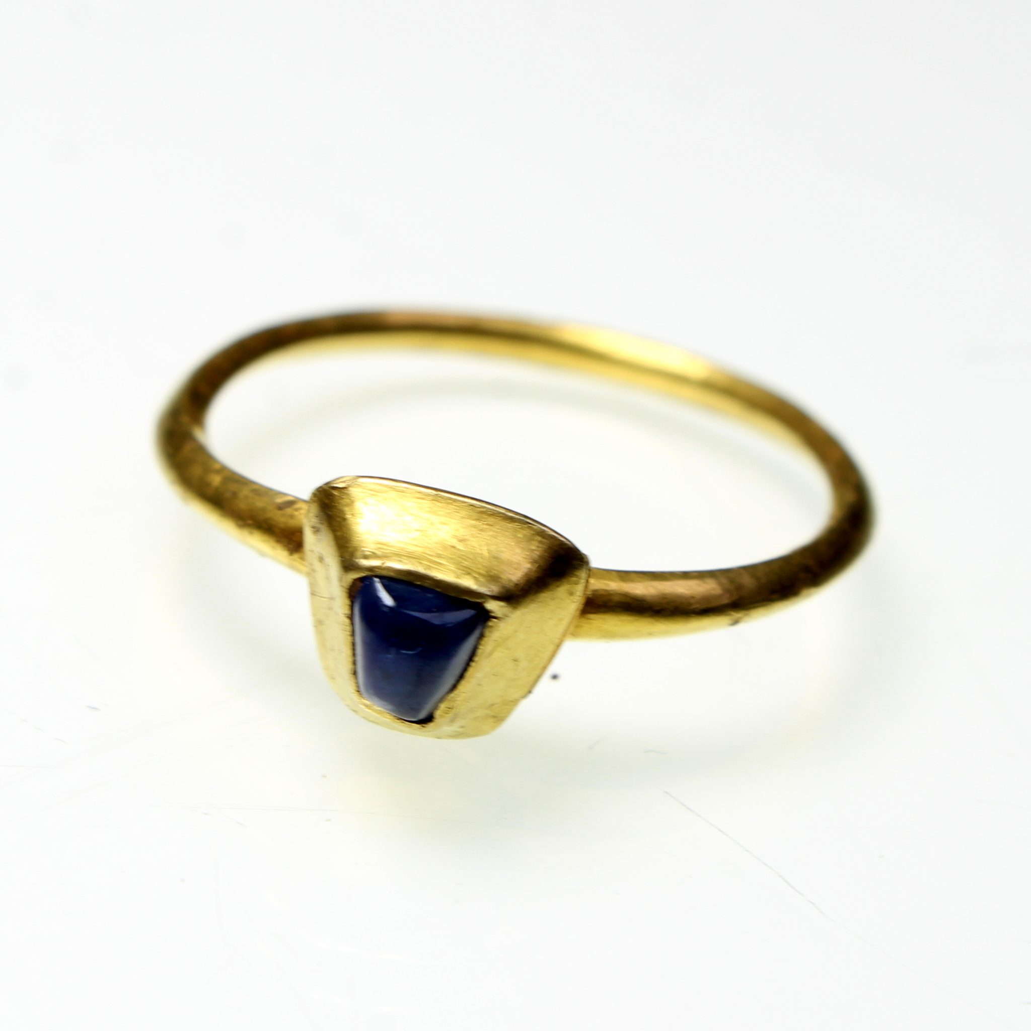 Medieval Gold Ring Set with Cabochon Sapphire - large and very fine ...