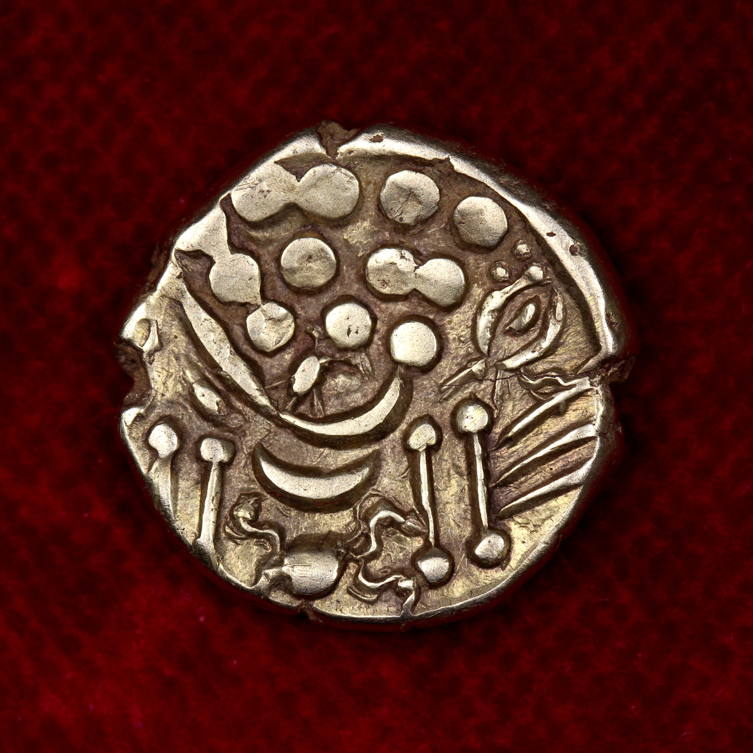 Belgae Gold Stater Chute type Circa 50BC - Silbury Coins : Silbury Coins