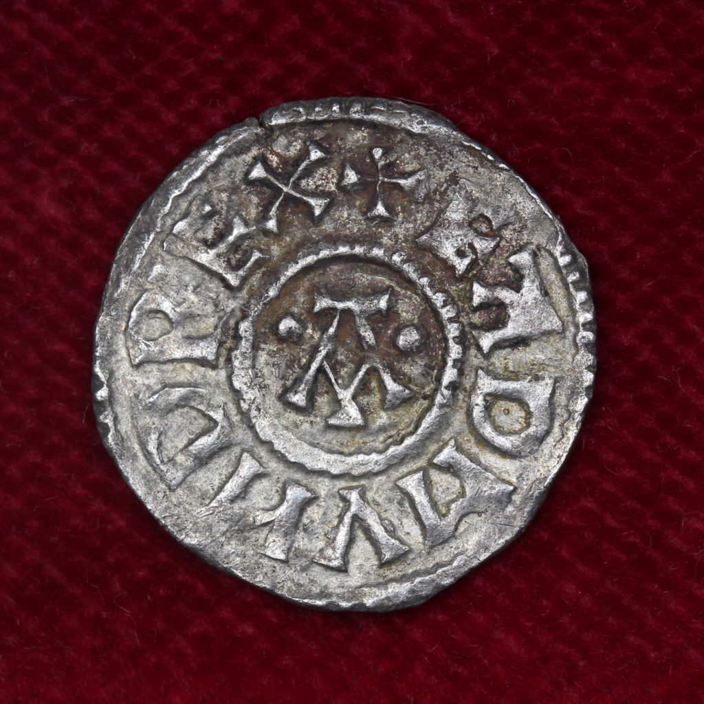 Kings of East Anglia Edmund AD 855-870 Silver Penny Alpha/Cross type ...